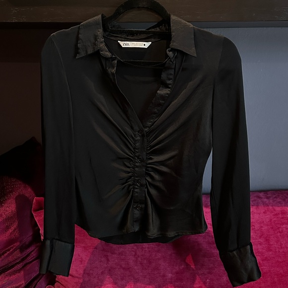 Zara | Tops | Zara Ruched Button Top | Poshmark